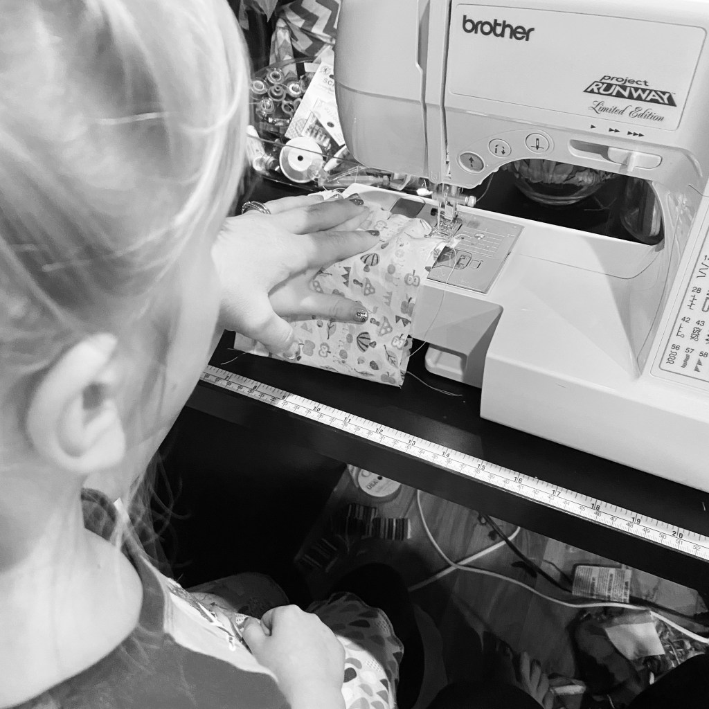 Make Your Own Boo-Boo Bags (Rice Freezer Bags) – LadyBeez Designs